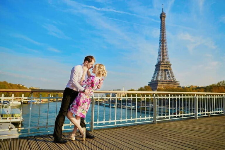 Paris: Eiffel Tower Video & Photoshoot - The Itinerary: How the Session Unfolds