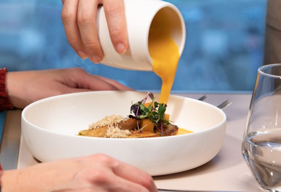 Paris: Eiffel Tower's Madame Brasserie 3-course lunch 12:00