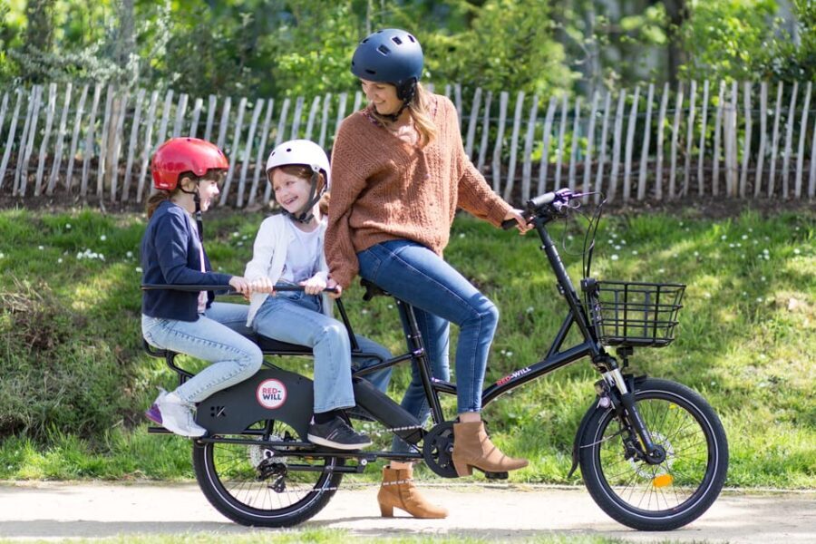 PARIS: Family e-bike longtail renting - What to Expect from the Rental Experience