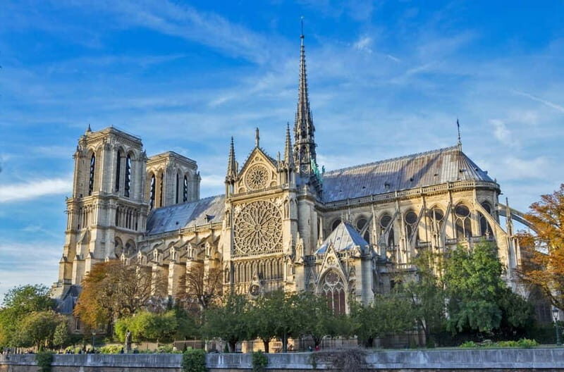 Paris: Family-Friendly Treasure Hunt around Notre Dame - An In-Depth Look at the Tour Experience