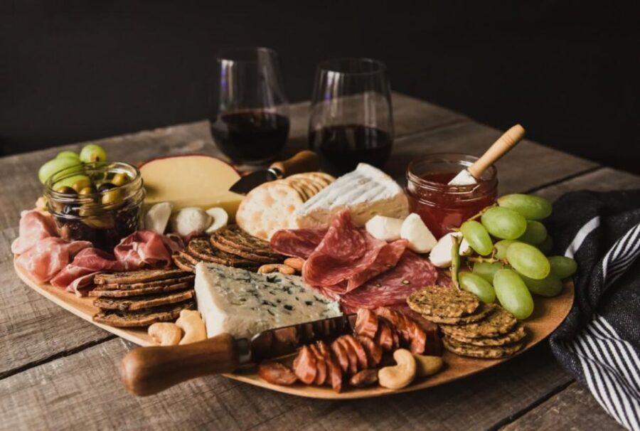 Paris: Gastronomic Private Walking Tour with Food Tastings - Why This Tour Delivers Value