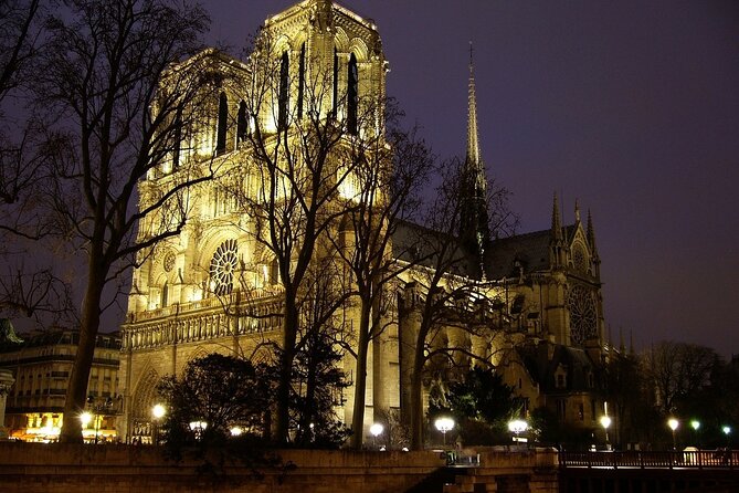 Paris Ghosts and Dark Stories Tour - Key Points