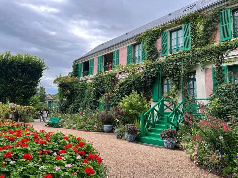 Paris: Giverny and Monet's House Private Day Trip - Practical Details and What to Expect