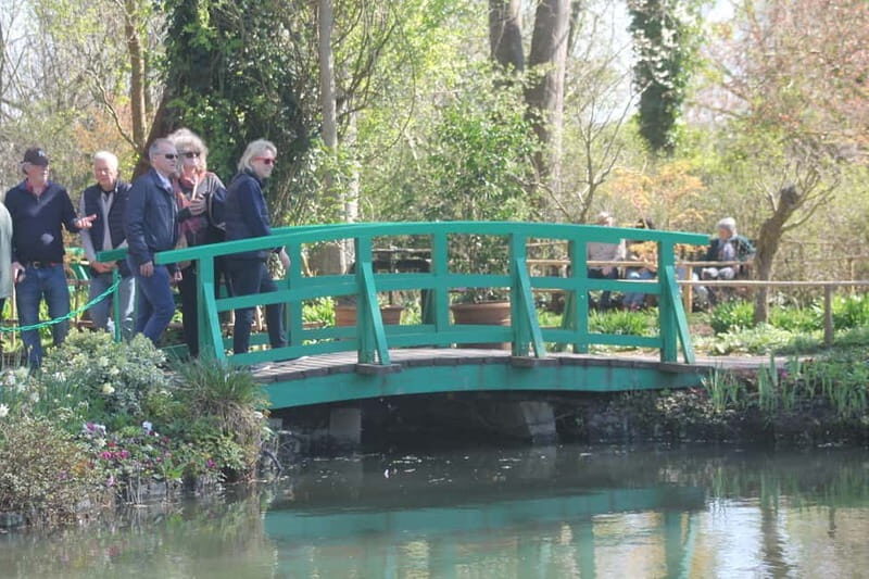 Paris: Giverny Gardens Day Trip with Professional Tour Guide - What Travellers Say: Real Experiences and Tips