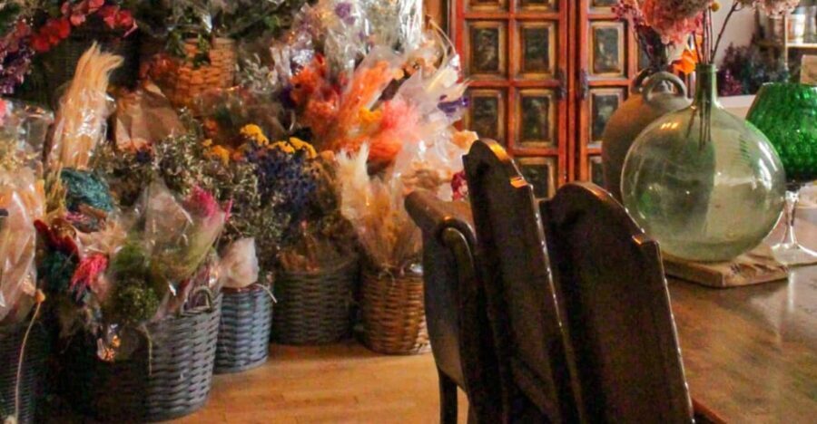 Paris: Handcrafted Beeswax Hyacinth Candle Workshop - What Makes This Workshop Stand Out