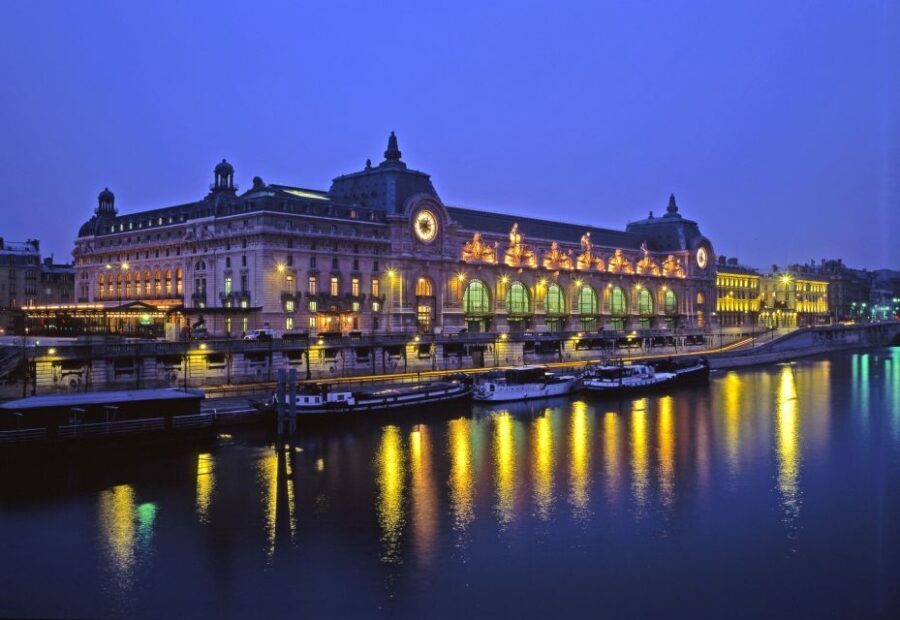 Paris: Happy Hour Evening Cruise on the Seine River - Who Will Love This Cruise?