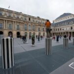 Paris : Highlights of Parisians' Paris guided tour - A Journey Through Iconic Landmarks
