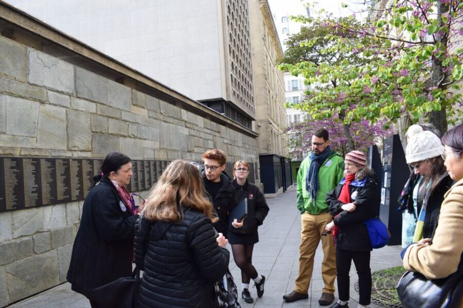 Paris: Le Marais District Jewish History Guided Walking Tour - What the Guides Bring to the Table