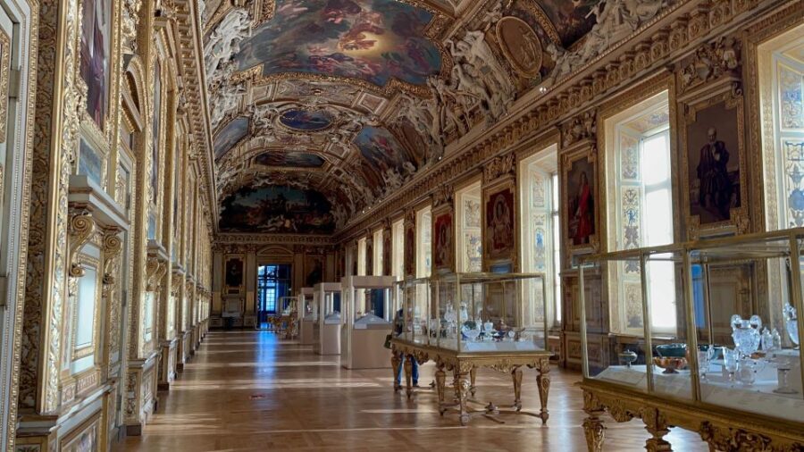 Paris: Louvre Museum Private Guided Tour - The Value of a Private Guide