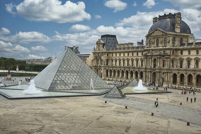 Paris Louvre Museum with 1/2/3 Days HOHO Combos - Authentic Experiences and Insights