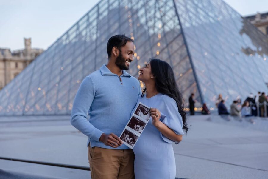 Paris: Louvre photoshoot or Seine bridges Eiffel Tower walk - A Close Look at the Itinerary and Stops