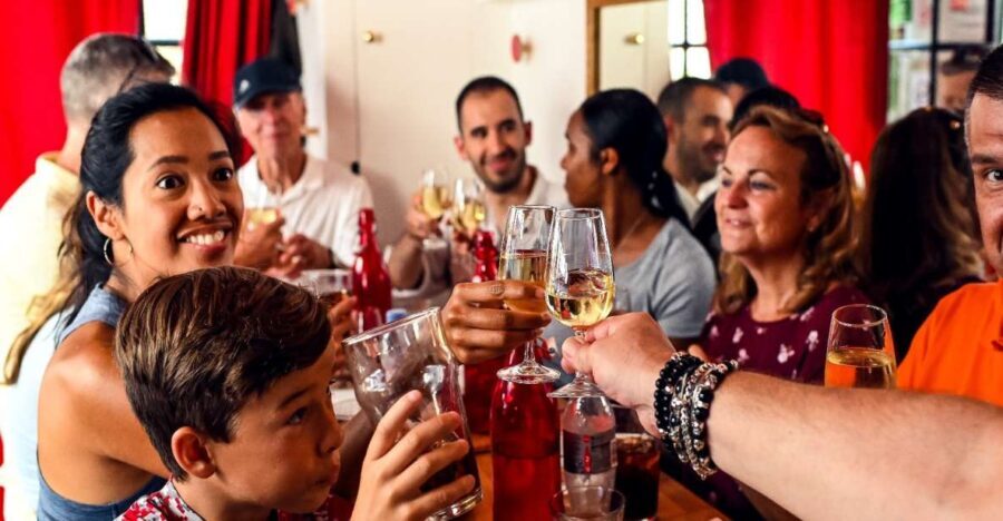 Paris: Montmartre Food Tasting Walking Tour with Secret Dish - Discovering Montmartre through Its Food