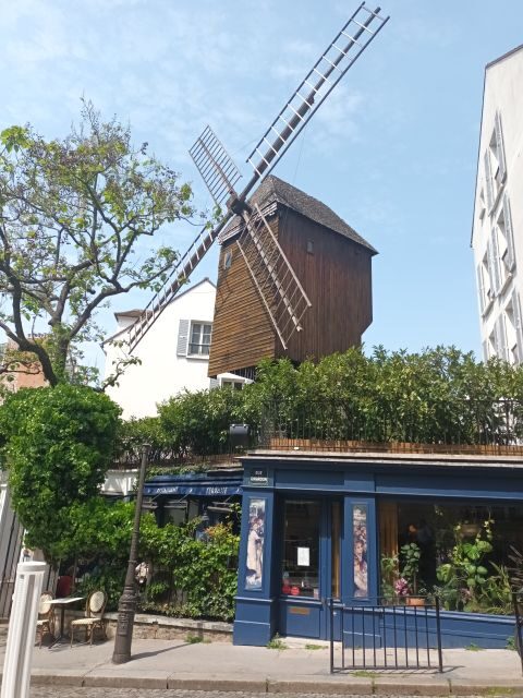 Paris: Montmartre Small Group Guided Walking Tour - What to Expect from the Montmartre Experience