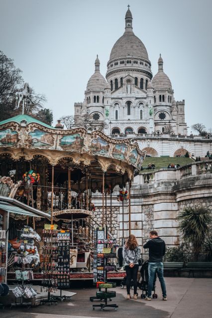 Paris: Montmartre Tour with Local Guide - The Guide and the Group