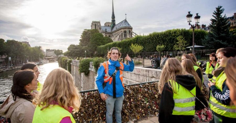 Paris Night Bike Tour - The Balance of Value and Experience