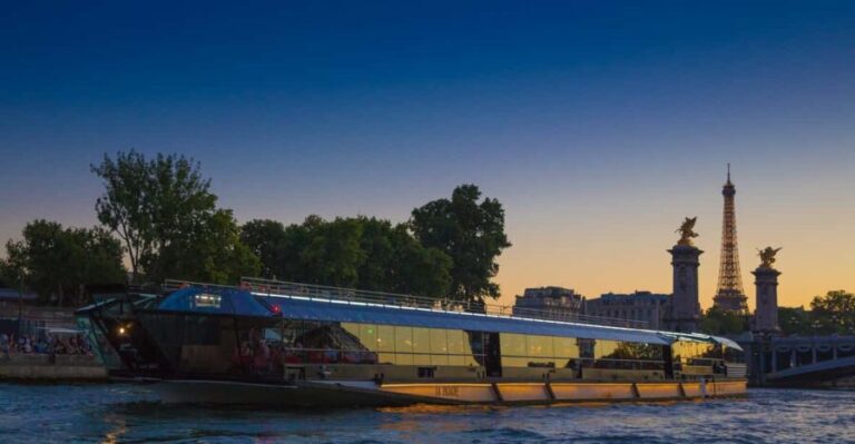 Paris : NYE Special Diner Cruise on the Seine River - Does the Price Match the Experience?