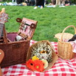 Paris: Parc Buttes-Chaumount Hidden Gems Picnic - Discovering Parc Buttes-Chaumont in Style