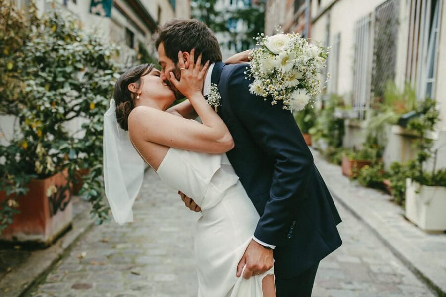 Paris Photo Shoot, Love and Family - The Experience in Detail: A Walk Through the Session