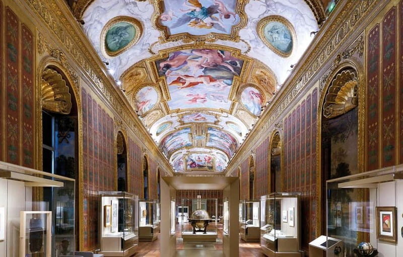 Paris: Pre-Haussmannian Paris Walking Tour (Old Paris) - The Itinerary: From Medieval Roots to Haussmann’s Boulevards