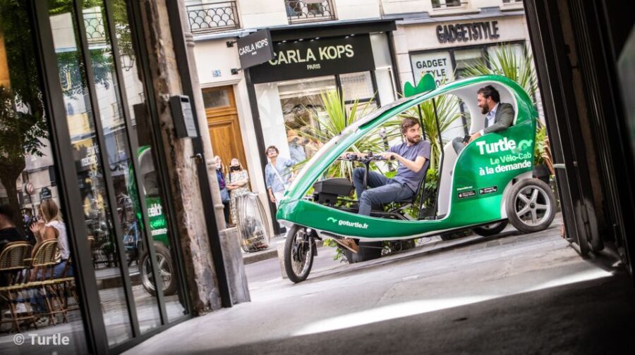 Paris : Private guided tour in Rickshaw bike - Napoléon - The Itinerary in Detail: From Place de la Concorde to Notre-Dame and Beyond