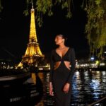 Paris: Private Photoshoot near any chosen Landmark - How the Experience Unfolds