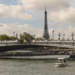 Paris: Private Seine River Cruise - The Guides and Atmosphere
