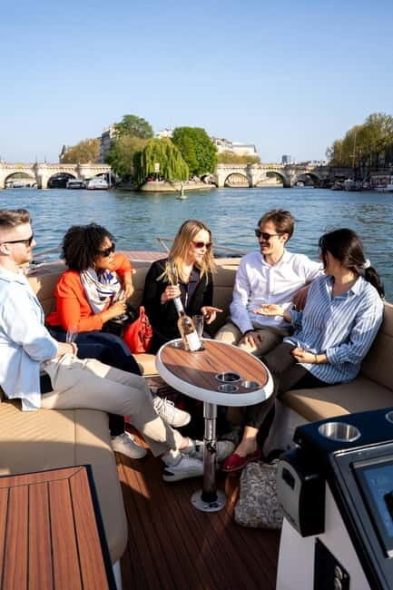 Paris: Private Small Boat Cruise with Rosé and Macarons - The Experience: What to Expect on the Ride