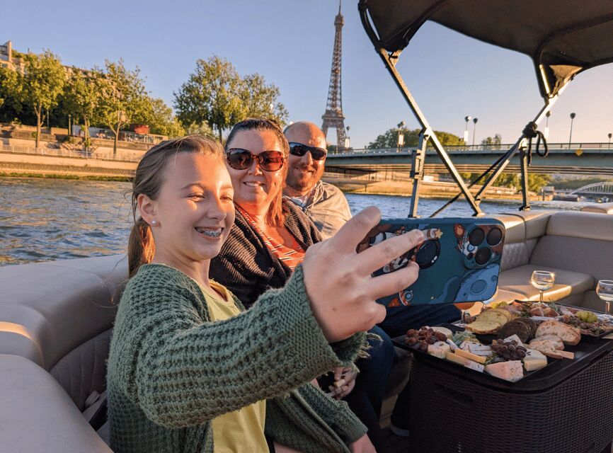 Paris: Private Sunset Sein Cruise with Aperitif and Pick-Up - FAQs about the Paris Private Sunset Seine Cruise