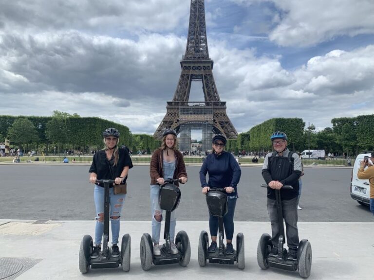 Paris: Segway city highlights group tour