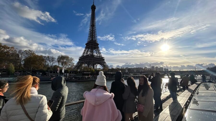 Paris: Seine River Cruise and 3-course Bistro Lunch - Breaking Down the Itinerary