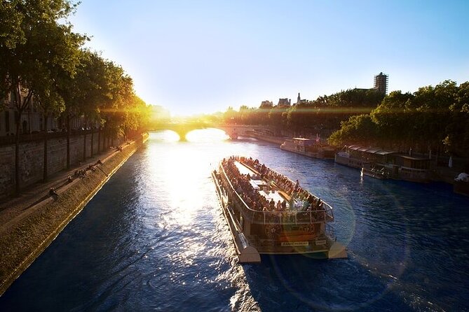 Paris Seine River Cruise with 1/2/3 Days HOHO Combos - Exploring the Full Experience
