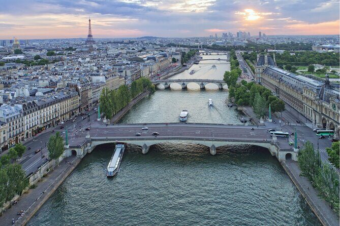 Paris Seine River Cruise with Commentary - Flexible Ticket - What the Reviews Say