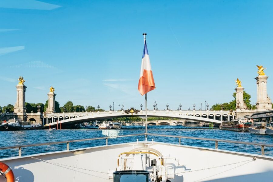 Paris: Seine River Panoramic Views Dinner Cruise - The Itinerary and What You’ll See