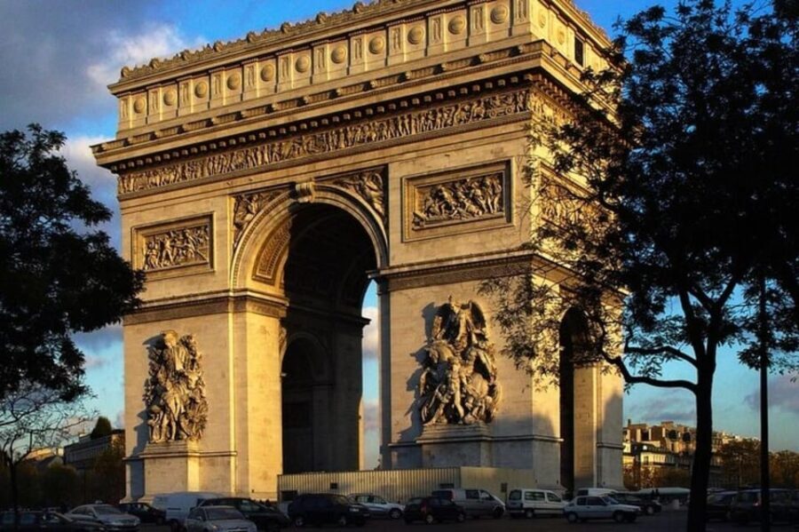 Paris : Street Art Walking Tour With A Guide - The Itinerary Breakdown