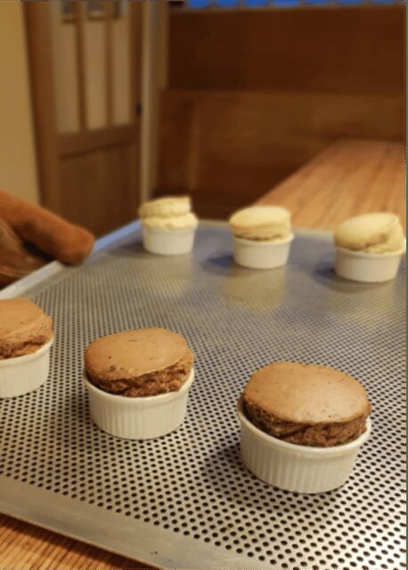 Paris: The Soufflé Baking Class with Chef - Location and Atmosphere