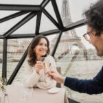 Paris : Valentine's Day Diner Cruise on the Seine river - FAQs