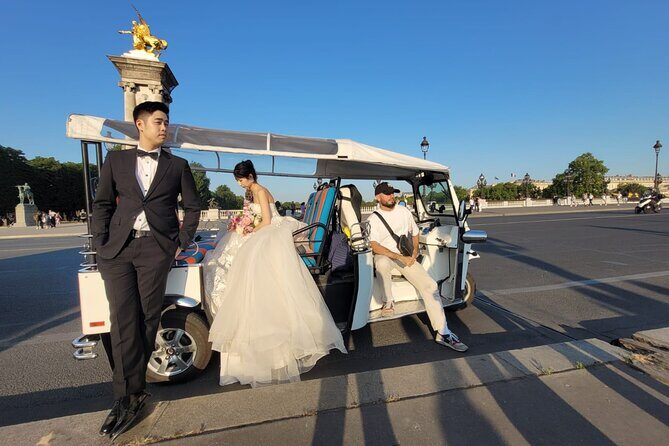 Paris with a Tuk Tuk - Private 2-Hour TukTuk Tour - Detailed Breakdown of the Itinerary