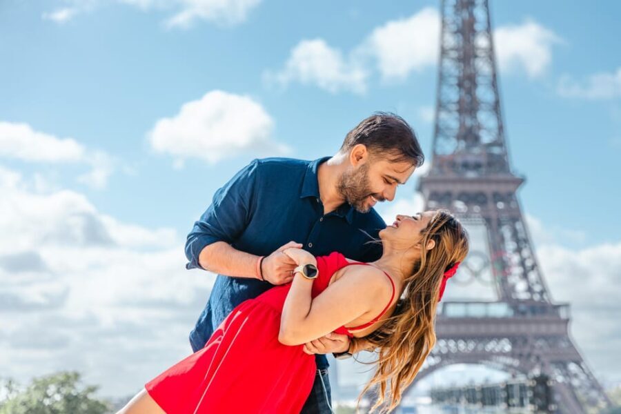 Parisian Proposal Perfection. Photography/Reels & Planning - Why Couples Choose This Experience