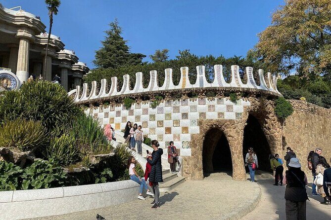 Park Güell Guided Tour in Barcelona - The Experience: What You Can Expect