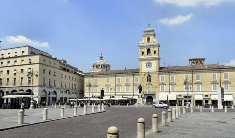 Parma private guided city tour - What to Expect from the Tour Dynamics