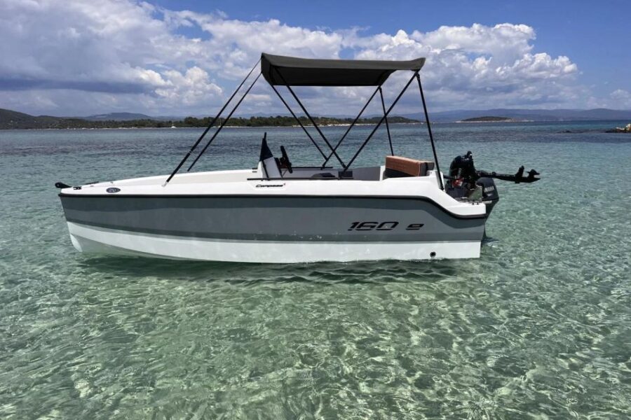 Paros: Full-Day New Modern Boat Rental with Self-Driving - The Allure of Exploring Paros by Boat