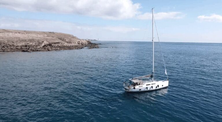 Pasito Blanco : Private sailing tour with food & drinks - Why This Tour Stands Out