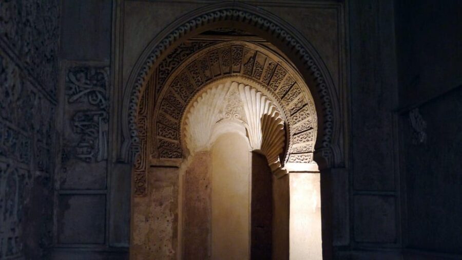 Peaceful Family walking tour in Granada - What You Get and Why It Matters