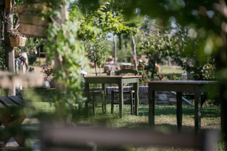 Pelion Private Nature Experience : Farm-to-Table Cooking - Picking Ingredients in the Garden — Freshness Matters