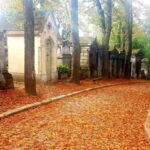 Père Lachaise : Mystère du cimetière avec un comédien - The Value of a Guided Cemetery Tour
