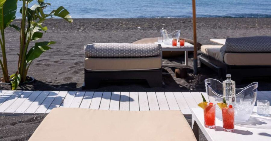 Perivolos Beach: Sun-Bed Experience FortyOne Bar Restaurant - What to Expect at the FortyOne Sun-Bed Experience