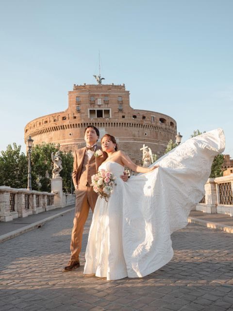 Photoshoot from Trevi Fountain to Colosseum with a local - What Makes This Tour Special