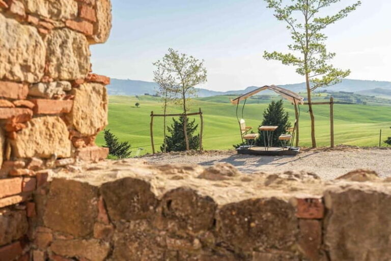 Pienza: guided tasting of Orcia DOC wine and organic EVO oil - Who Will Enjoy This Tour?