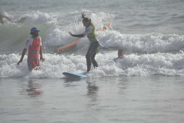 Playa de Las Americas: Surfing Lesson with Photo Analysis - An Overview of the Experience