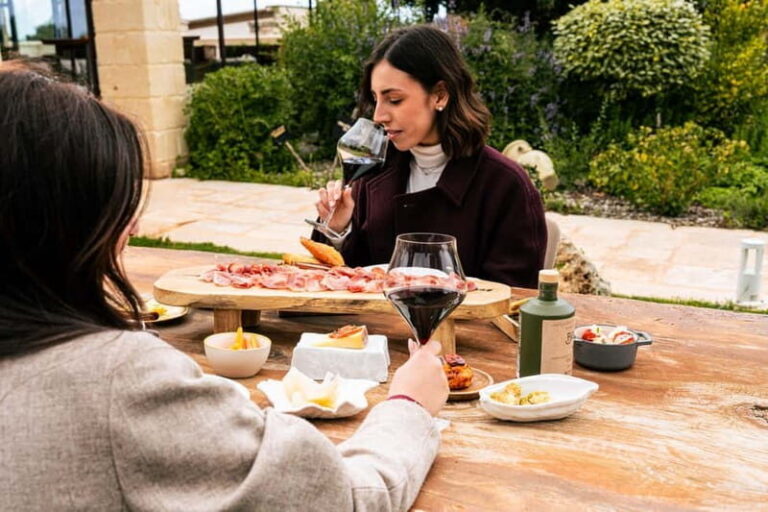 Polignano a Mare: Aperitivo in masseria with typical Apulian products - What to Expect: A Feast for the Senses